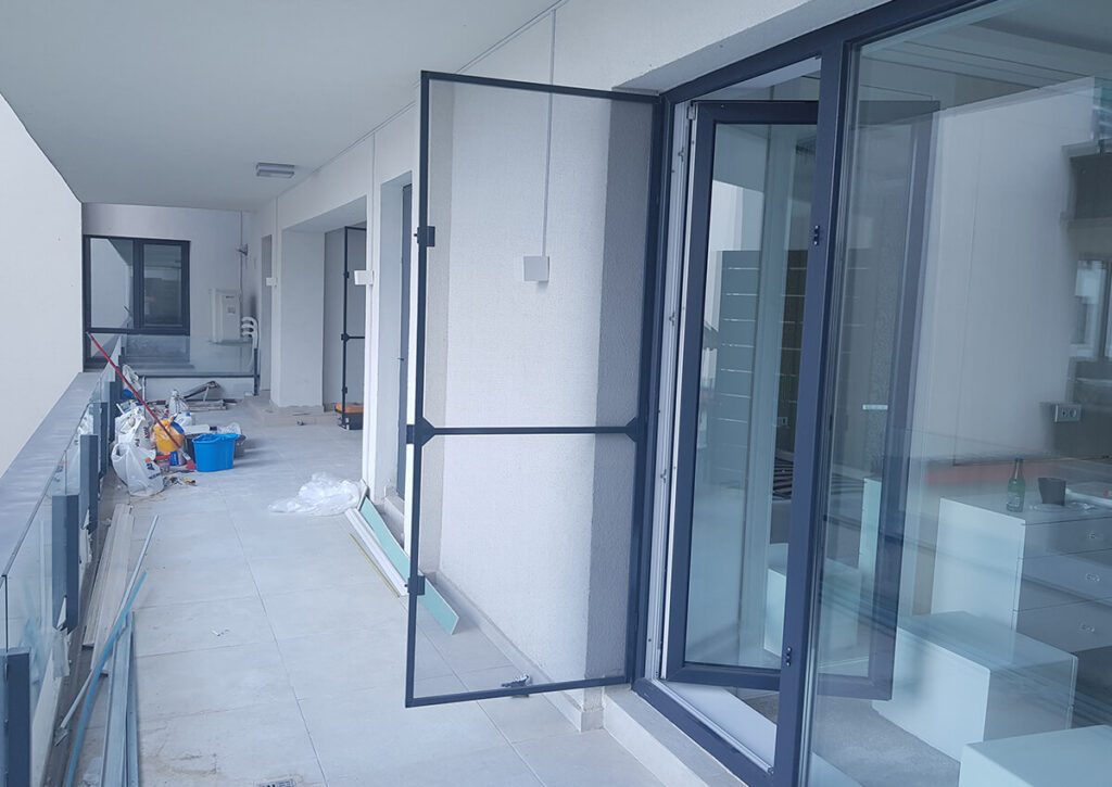 Rulouri exterioare, interioare, plase insecte Cluj | Fixitnow